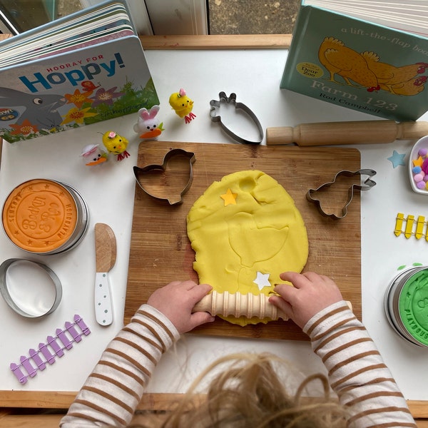 EASTER PLAYDOUGH MATS // Sensory Dough Cards. Homeschool Printables ...