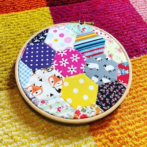 EPP Hexie PDF Ladybird, Caterpillar, Butterfly and Bee English Paper ...