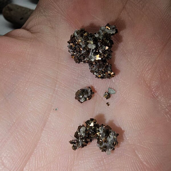 Amazing Quartz With Iron Oxidation From Bulgaria , Gold Minerals ...