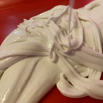 Toasted Marshmallow Memory Foam Scented Fluffy Slime W/ Kawaii Charm ...