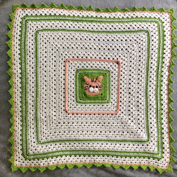 Crochet Tiger Square Pattern // Tiger Granny Square Motif // Crochet ...