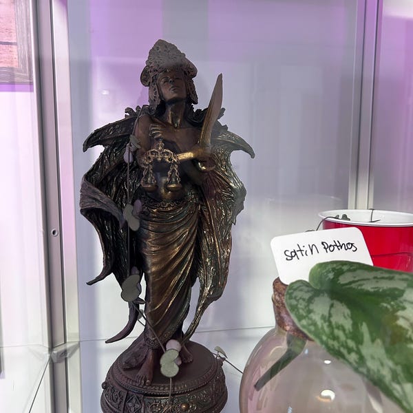 Dracula: Nosferatu Statue,resin Sculpture | Legendary Vampire Figurine ...