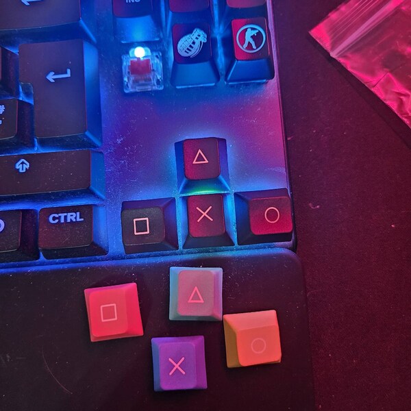 Gameboy Nintendo Spacebar Keyboard Keys for Games and Shooter Game ...