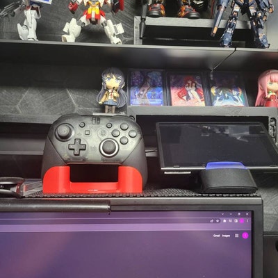 3D Printed Nintendo Switch Pro Controller Stand With Official Switch ...