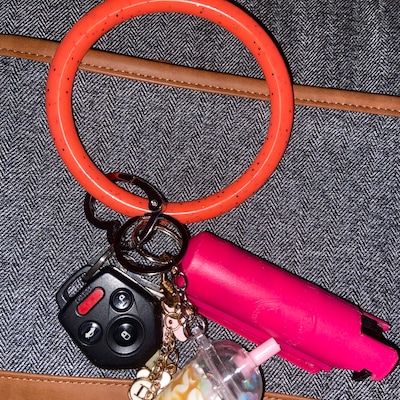 Keychain Bracelet Silicone Key Ring Key Loop Silicone Bangle Keychain ...