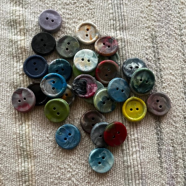 Recycled Plastic Buttons 3/4 Inch and 1-inch Buttons 15 Each Total 30 ...