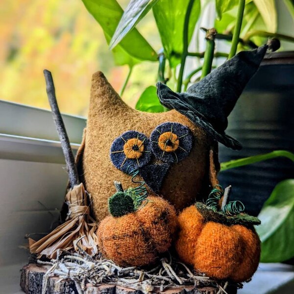 Fall Owl Shelf Sitter - Autumn Wool Owl - Halloween Owl Accent ...