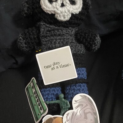 Crochet Strawberry Simon Ghost Riley Plushie Call of Duty Modern ...