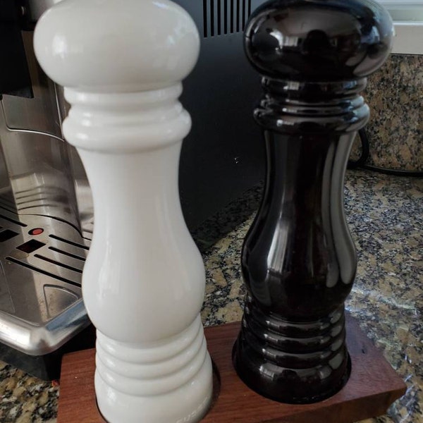 Handcrafted Maple Pepper Grinder - Crushgrind® Pepper Mill From Quebec ...