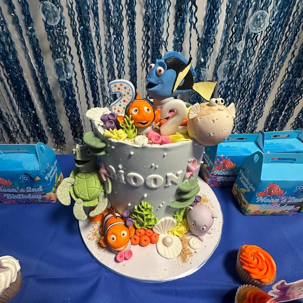 Finding Nemo and Dory Gable Candy Box - 12pack - 4.4x4.5x3in ...