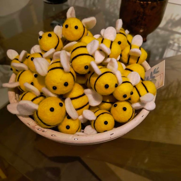Felt Bee 10 Pcs, Bee Decor, Needle Felt Bees, Felted Bees, Honey Bee Decor, Felt Accessories ...