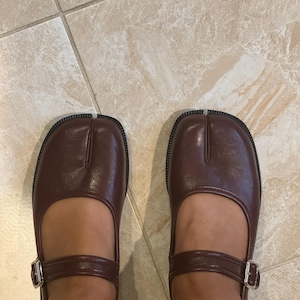 Women Retro Style Round Toe Three Straps Mary Jane Heels Classic Red ...