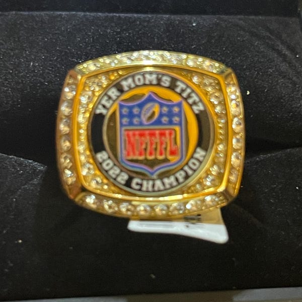 Championship Clamshell Ring Box - Etsy