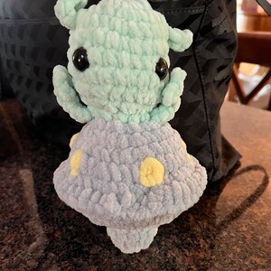 Weebee the Space Invader No Sew Crochet Pattern - Etsy Australia