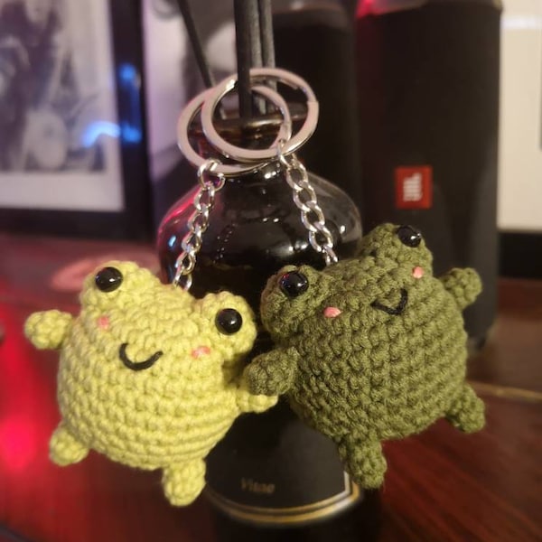 Green Frog, Crochet, Amigurumi, Keychain - Etsy