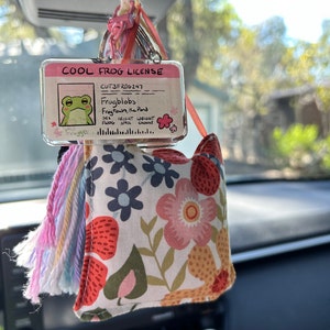 Cool Frog License Acrylic Keychain Cute Sparkly Frog Pink Keychain - Etsy