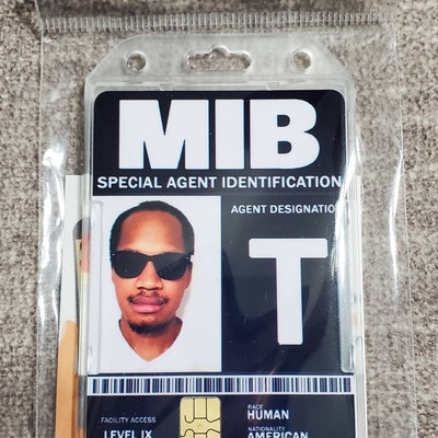 Litchfield Penitentiary 'OITNB' Inmate ID Alex Vause - Etsy