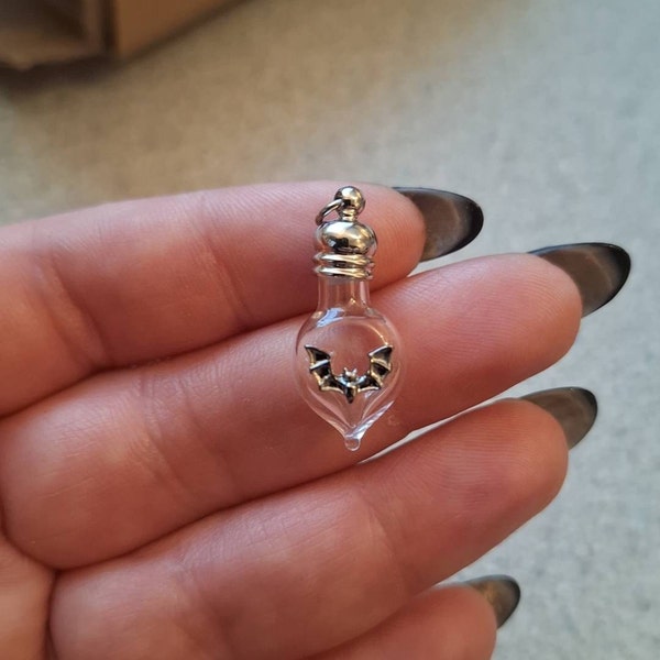 Victorian Gothic Vampire Queen Vial of Blood Necklace, Blood Vial ...