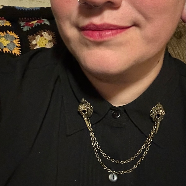 Bronze Collar Pin With Leaves and Chains, Lapel Pin Elegant Gothic ...