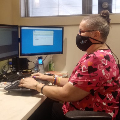 24 Cord W/ Hooks to Hang a Face Mask Around Your Neck. - Etsy