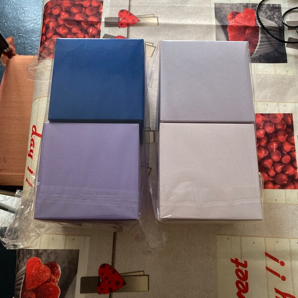 Sample Box - Luxury Favor Boxes With Lids in Various Size and Colors ...