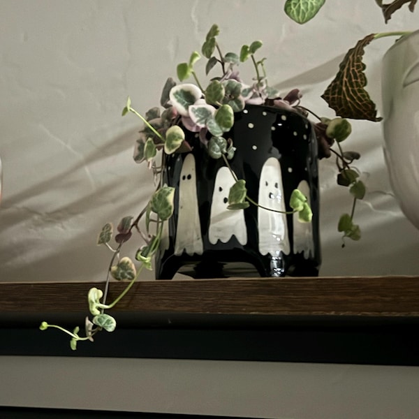 Ghost Planter - Halloween Decor - Spooky Pot - Multiple Sizes - Etsy