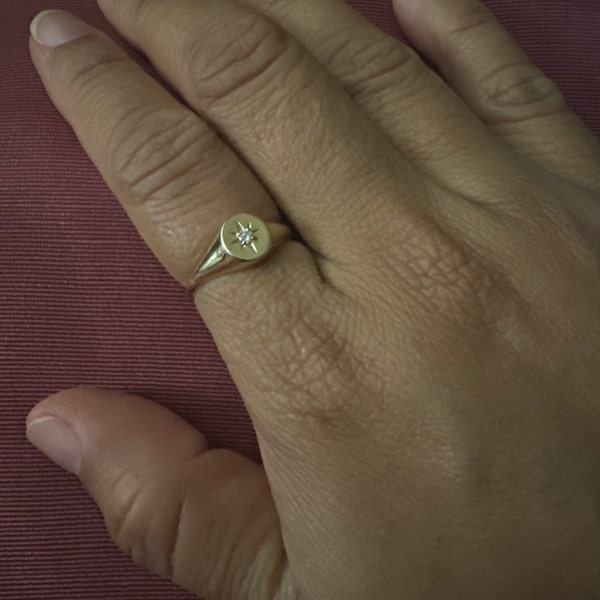 Diamond Signet Ring 14k Gold / Star Setting Diamond Signet Ring / Gold ...