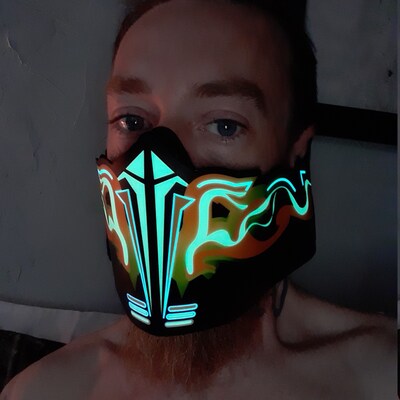 Cyborg M2 Robot LED Mask HUBOPTIC® DJ Mask Sound Reactive Light up Mask ...