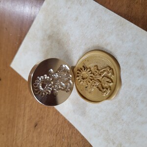 Custom Family Crest Embosser,coat of Arms, Unique Seal Embosser ...