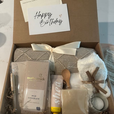 Happy Birthday Gift Box for Her, Personalized Birthday Box With Spa ...