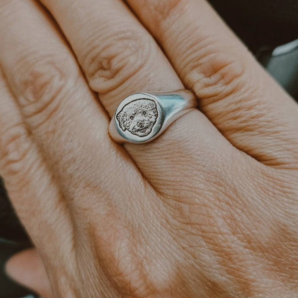 Pet Photo Signet Ring by Caitlyn Minimalist Custom Engraved Jewelry ...