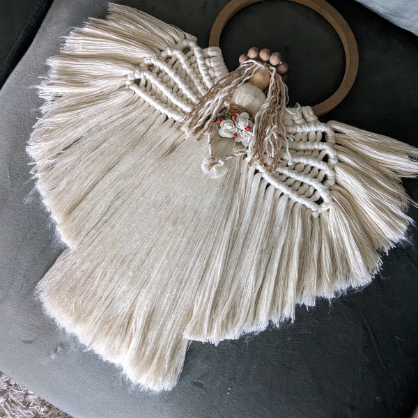 Macrame Snowflakes in Silver and White | Seasonal Decor | Trivet | Home ...