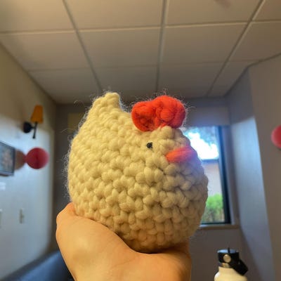 Mabel Chicken CROCHET PATTERN - Etsy