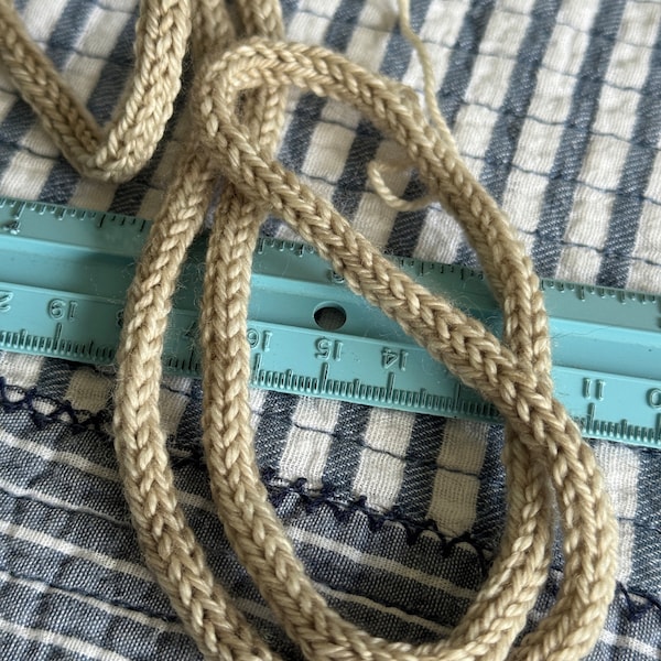 Itty Bitty Beatle Bag Sewing Pattern With Inserts by Marcea Owen and ...