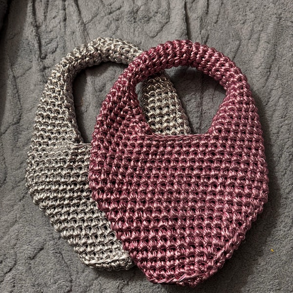 EASY Crochet Handbag Pattern Guiding Pictures Trendy Mini Handbag ...