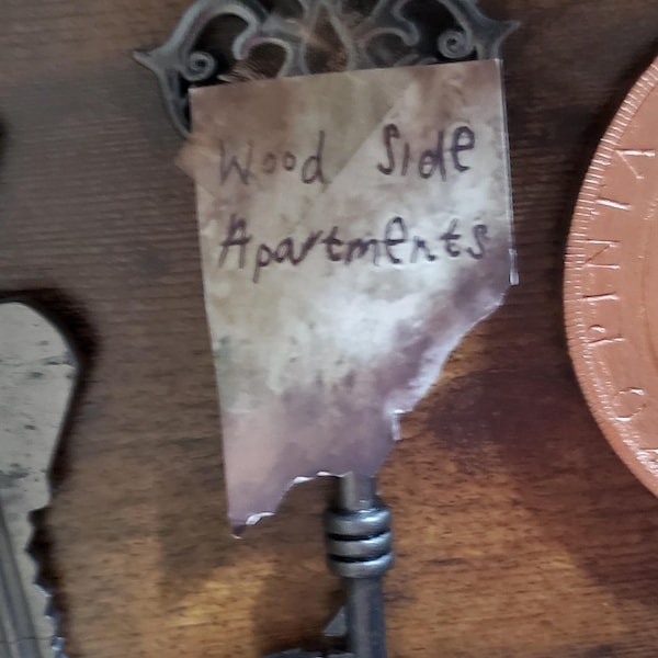 Resident Evil 4 - Water Scooter Key / Jet Ski Key! Ada Wong Gives Leon ...