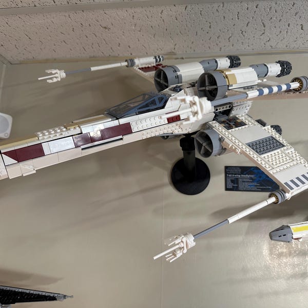 Adjustable Wall Mount for LEGO® UCS X-wing Starfighter™ (75355) - Etsy