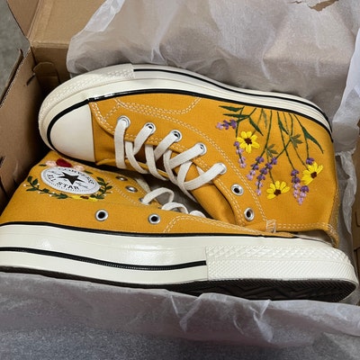 Custom Converse/converse High Tops/embroidered Sweet Rose and Lavender ...
