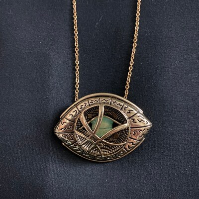Doctor Strange Necklace, Eye of Agamotto Amulet Necklace, Perfect Gift ...