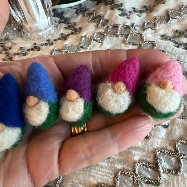 Mini Gonks, Felt Gnomes, Spring Dwarfs, Miniature Elfs, 3cm Tall ...