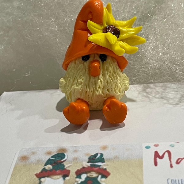 Miniature Gnomes With Mushroom House/ Clay Gnomes House Rose Basket ...