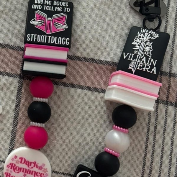 Book Stack Inspired, Bookish Keychain, Bookish Accessory, Booktok ...