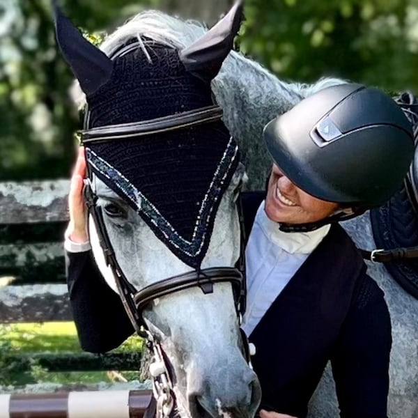 DIY Horse Bonnet Tutorial by Equiears - Full Size Sqaure and Tie Down ...