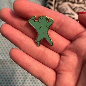 Leg Day Larry Buff Muscle Frog Hard Enamel Pin - Etsy