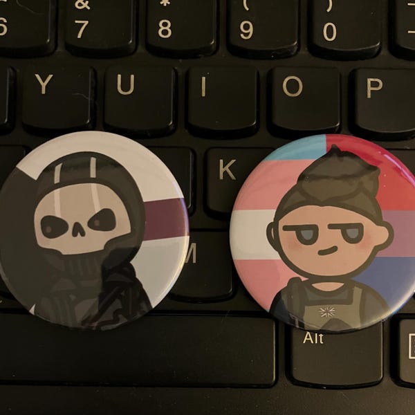 Call of Duty Chibi Badges - Simon Ghost Riley, Johnny Soap Mctavish ...