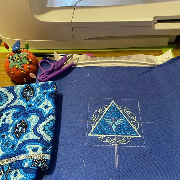 Zelda Machine Embroidery Design - Celtic Triforce 4x4 - Etsy