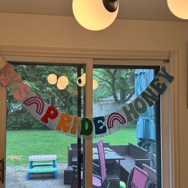 Happy Pride Banner – Rainbow Party Decorations for LGBT, Pride Month ...