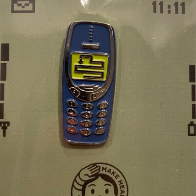 Golden Letter R Enamel Pin Alphabet Lapel Pin Gold Letter Pin Initial ...