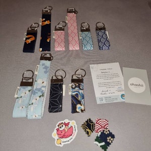 3D Kumo: Japanese Premium Origami Adult Face Mask Black & Gold Cloud ...