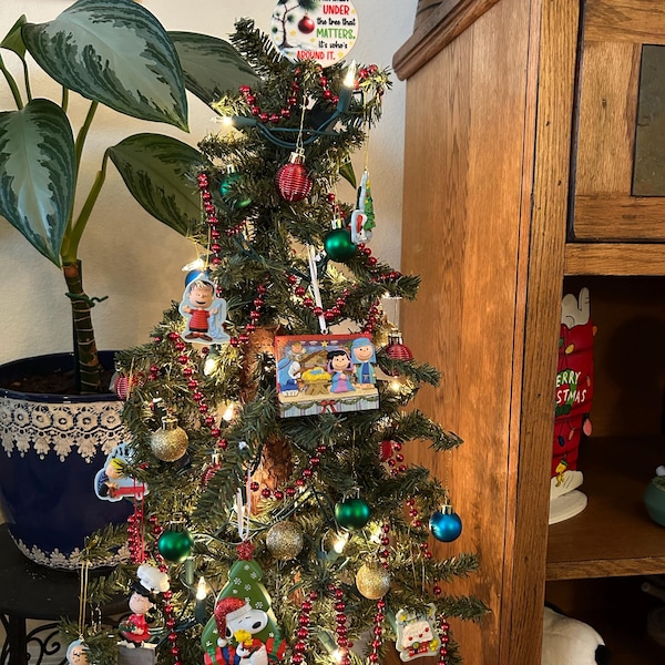 It's Not What's Under the Tree That Matters Quote Ornament, Christmas ...